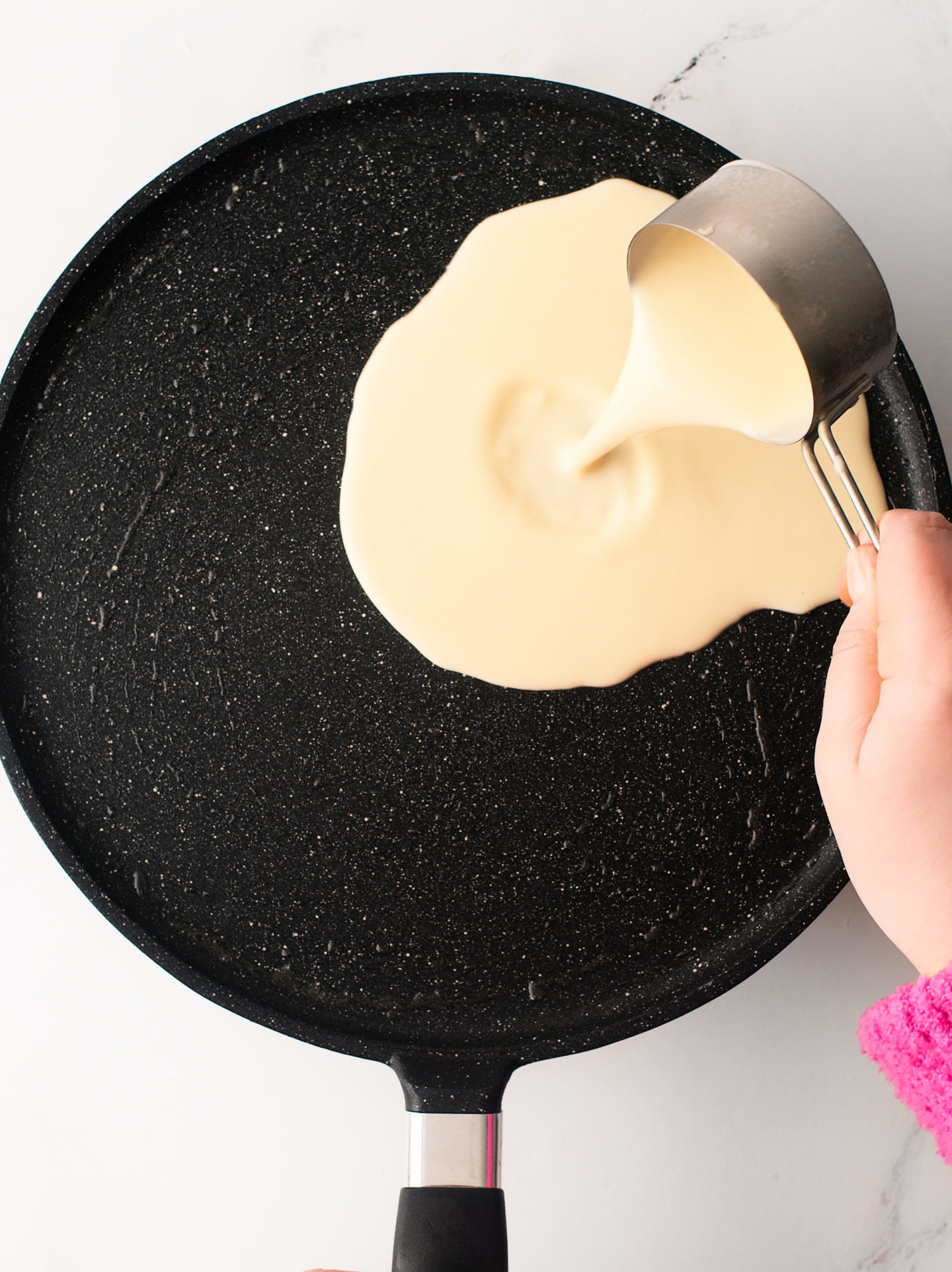 Easy Crepes (VIDEO) - bakecookrepeat.com
