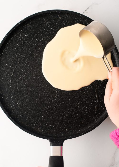 Easy Crepes (VIDEO) - bakecookrepeat.com